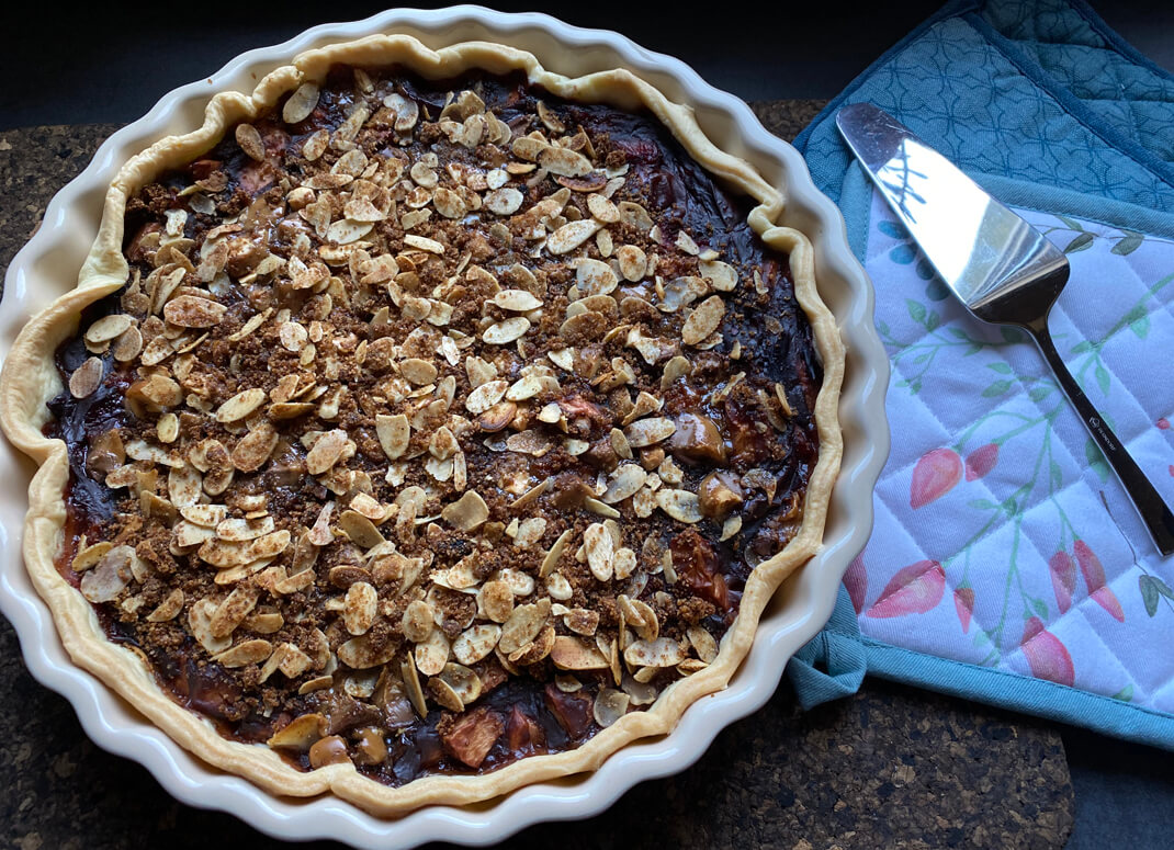 Zwetschgen-Schokolade-Tarte mit Toffifee - The Apricot Lady
